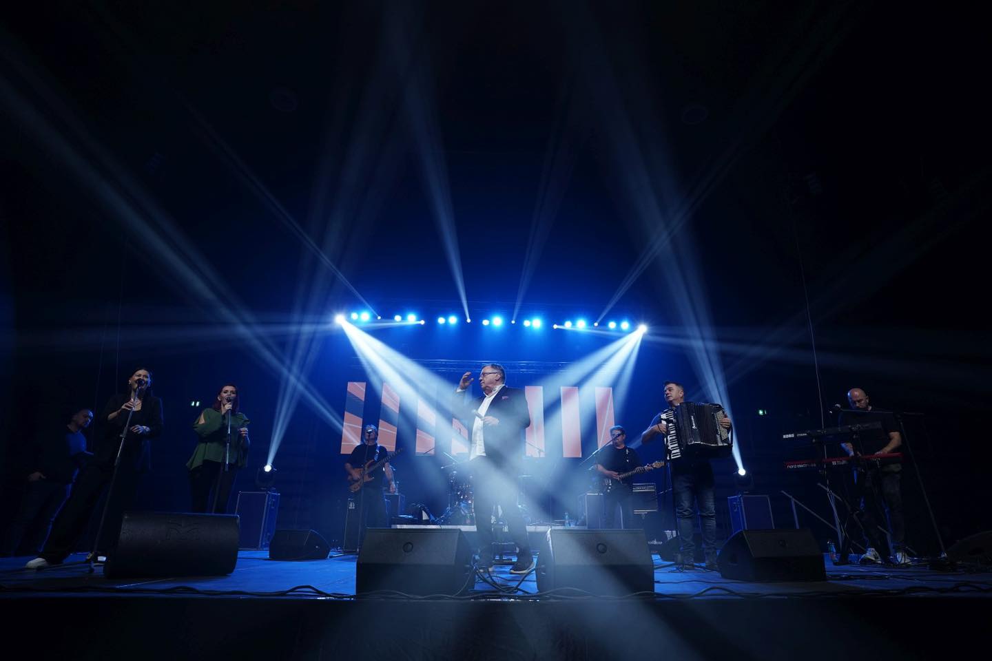 Puštene u prodaju karte za spektakl Halida Bešlića u Zetri | RadioM