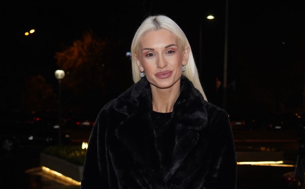 Glumica Anja Mit uočena sa novim dečkom | RadioM